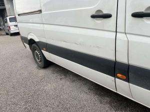 White Mercedes-Benz Sprinter 2015 in Panevezys, with an engine capacity of 2.14 L and mileage of 380 thousand km for 9200 €, photo 3 on AUTOMOTO.COM.LV