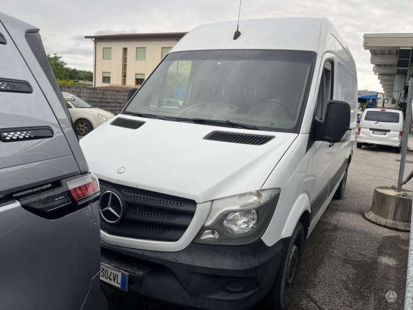 White Mercedes-Benz Sprinter 2015 in Panevezys, with an engine capacity of 2.14 L and mileage of 380 thousand km for 9200 €, photo 3 on AUTOMOTO.COM.LV