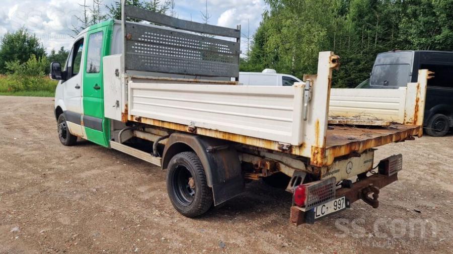 White Mercedes-Benz Sprinter 2015 in Riga, with an engine capacity of 2.20 L and mileage of 300 thousand km for 9000 €, photo 6 on AUTOMOTO.COM.LV