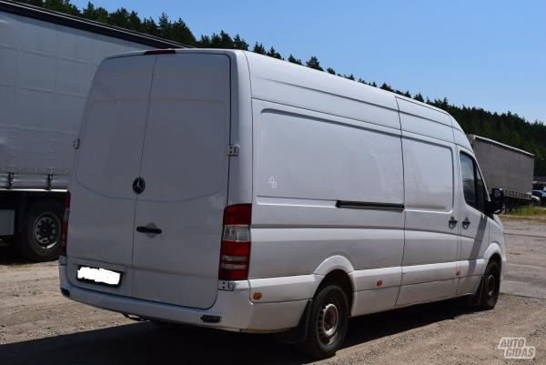 Balts Mercedes-Benz Sprinter 2015 Viļņa, ar dzinēja tilpumu 2.10 L un nobraukumu 440 tūkst. km par 5900 €, foto 4 vietnē AUTOMOTO.COM.LV