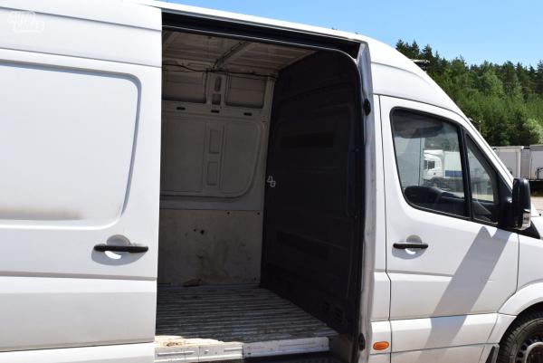 Balts Mercedes-Benz Sprinter 2015 Viļņa, ar dzinēja tilpumu 2.10 L un nobraukumu 440 tūkst. km par 5900 €, foto 9 vietnē AUTOMOTO.COM.LV