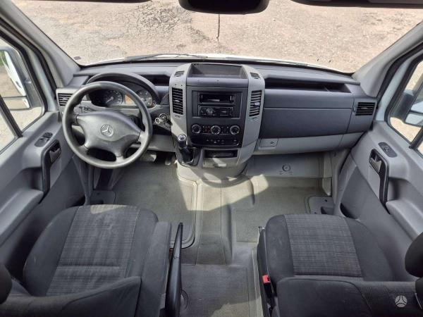 Balts Mercedes-Benz Sprinter 2015 Tauragė, ar dzinēja tilpumu 2.14 L un nobraukumu 320 tūkst. km par 8000 €, foto 9 vietnē AUTOMOTO.COM.LV