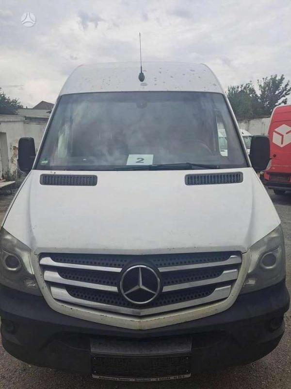 Balts Mercedes-Benz Sprinter 2015 Viļņa, ar dzinēja tilpumu 2.14 L un nobraukumu 297 tūkst. km par 6534 €, foto 1 vietnē AUTOMOTO.COM.LV
