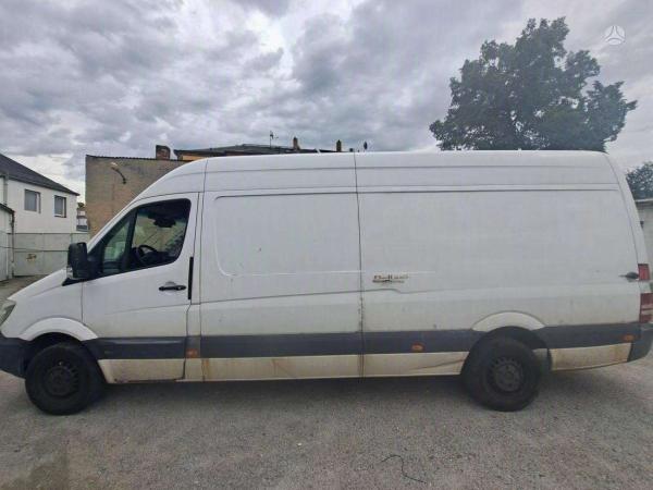 Balts Mercedes-Benz Sprinter 2015 Viļņa, ar dzinēja tilpumu 2.14 L un nobraukumu 297 tūkst. km par 6534 €, foto 3 vietnē AUTOMOTO.COM.LV