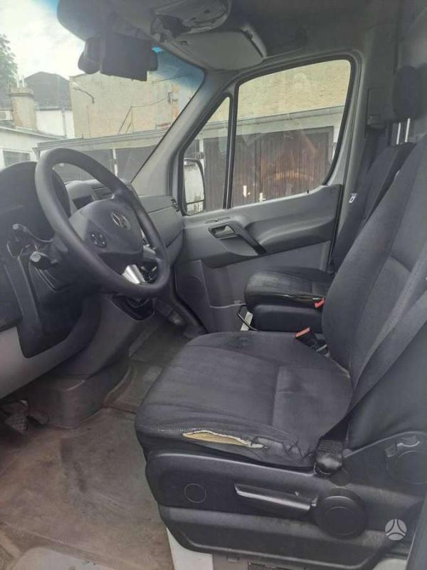 Balts Mercedes-Benz Sprinter 2015 Viļņa, ar dzinēja tilpumu 2.14 L un nobraukumu 297 tūkst. km par 6534 €, foto 5 vietnē AUTOMOTO.COM.LV