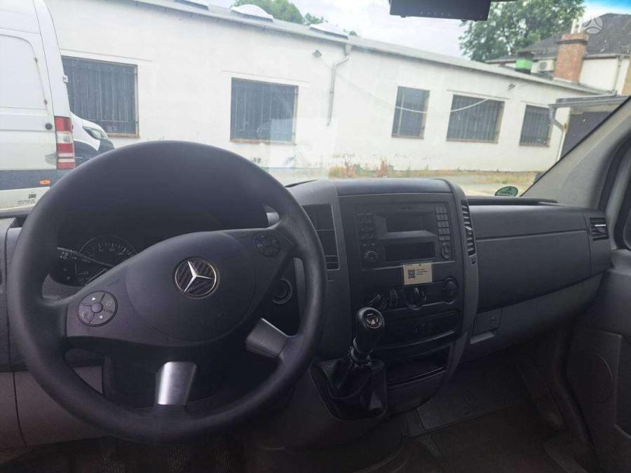 Balts Mercedes-Benz Sprinter 2015 Viļņa, ar dzinēja tilpumu 2.14 L un nobraukumu 297 tūkst. km par 6534 €, foto 7 vietnē AUTOMOTO.COM.LV