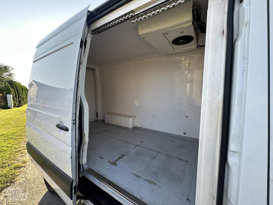 White Mercedes-Benz Sprinter 2015 in Varena, with an engine capacity of 2.20 L and mileage of 433 thousand km for 6800 €, photo 7 on AUTOMOTO.COM.LV