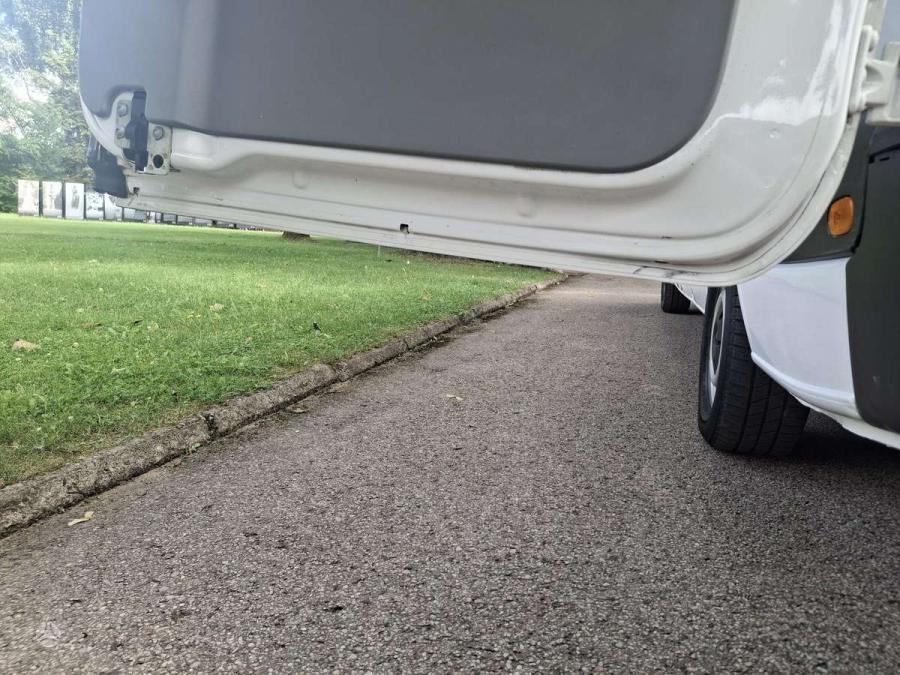 Balts Mercedes-Benz Sprinter 2015 Jurbarkas, ar dzinēja tilpumu 2.20 L un nobraukumu 260 tūkst. km par 18200 €, foto 13 vietnē AUTOMOTO.COM.LV