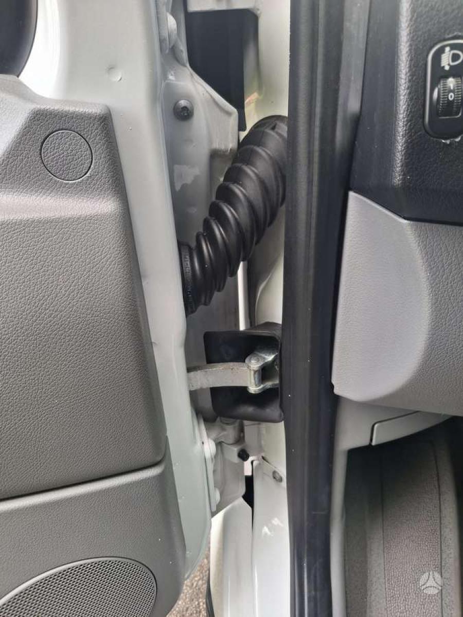 Balts Mercedes-Benz Sprinter 2015 Jurbarkas, ar dzinēja tilpumu 2.20 L un nobraukumu 260 tūkst. km par 18200 €, foto 34 vietnē AUTOMOTO.COM.LV