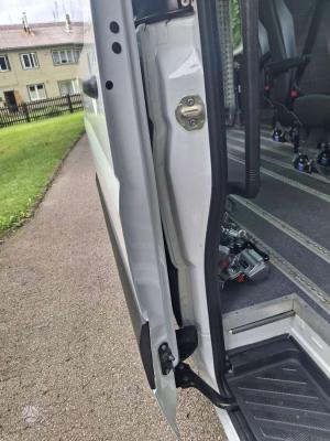 Balts Mercedes-Benz Sprinter 2015 Jurbarkas, ar dzinēja tilpumu 2.20 L un nobraukumu 260 tūkst. km par 18200 €, foto 43 vietnē AUTOMOTO.COM.LV