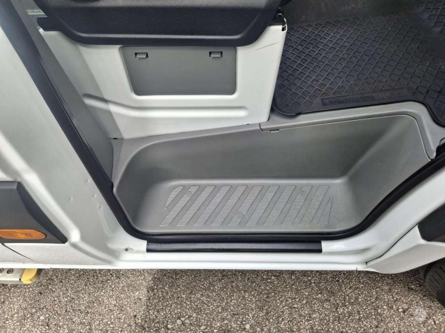 Balts Mercedes-Benz Sprinter 2015 Jurbarkas, ar dzinēja tilpumu 2.20 L un nobraukumu 260 tūkst. km par 18200 €, foto 49 vietnē AUTOMOTO.COM.LV