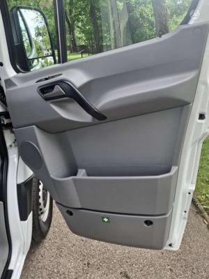 Balts Mercedes-Benz Sprinter 2015 Jurbarkas, ar dzinēja tilpumu 2.20 L un nobraukumu 260 tūkst. km par 18200 €, foto 51 vietnē AUTOMOTO.COM.LV