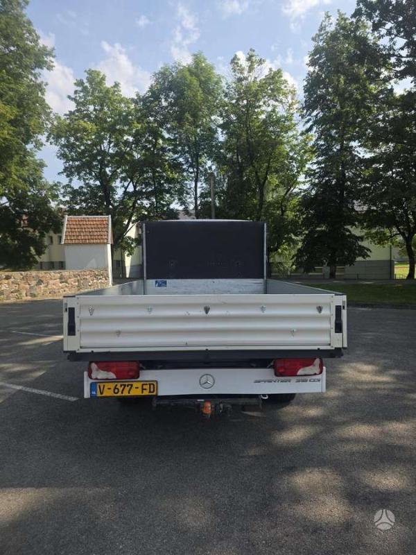 Balts Mercedes-Benz Sprinter 2015 Marijampole, ar dzinēja tilpumu 2.14 L un nobraukumu 220 tūkst. km par 9400 €, foto 4 vietnē AUTOMOTO.COM.LV