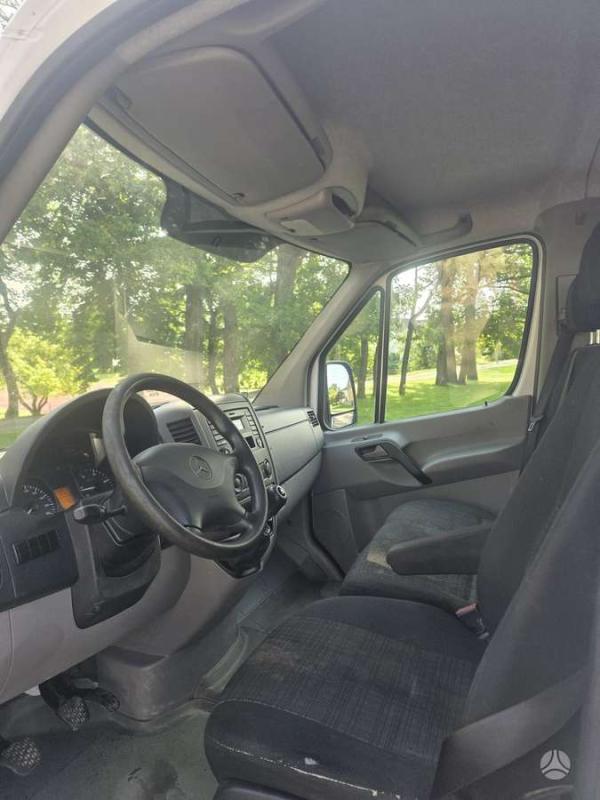 Balts Mercedes-Benz Sprinter 2015 Marijampole, ar dzinēja tilpumu 2.14 L un nobraukumu 220 tūkst. km par 9400 €, foto 6 vietnē AUTOMOTO.COM.LV