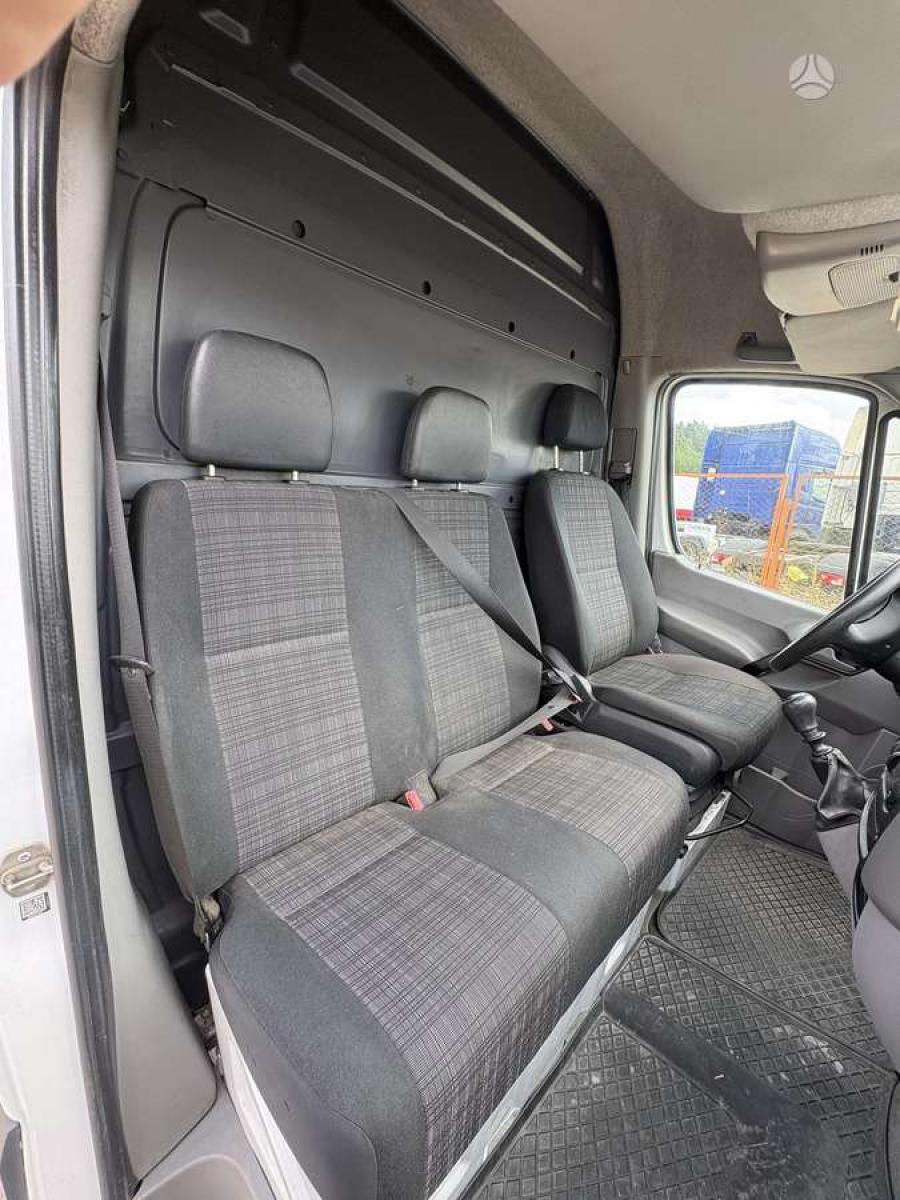 Balts Mercedes-Benz Sprinter 2015 Viļņa, ar dzinēja tilpumu 2.20 L un nobraukumu 360 tūkst. km par 7700 €, foto 9 vietnē AUTOMOTO.COM.LV