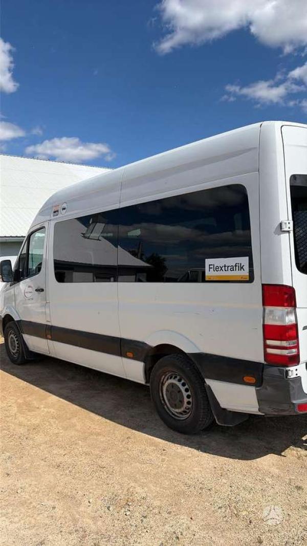 White Mercedes-Benz Sprinter 2015 in Pakruojis, with an engine capacity of 2.10 L and mileage of 558 thousand km for 6200 €, photo 5 on AUTOMOTO.COM.LV