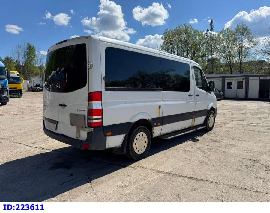 White Mercedes-Benz Sprinter 2015 in Vilnius, with an engine capacity of 2.14 L and mileage of 580 thousand km for 8349 €, photo 6 on AUTOMOTO.COM.LV
