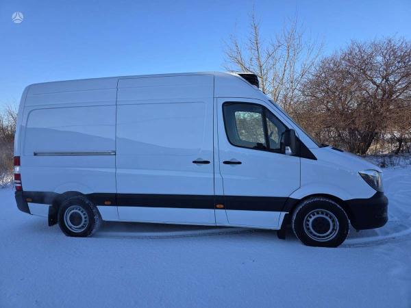 White Mercedes-Benz Sprinter 2016 in Siauliai, with an engine capacity of 2.20 L and mileage of 280 thousand km for 10900 €, photo 2 on AUTOMOTO.COM.LV