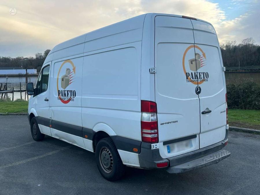 White Mercedes-Benz Sprinter 2016 in Taurage, with an engine capacity of 2.14 L and mileage of 400 thousand km for 7400 €, photo 2 on AUTOMOTO.COM.LV