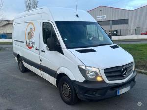White Mercedes-Benz Sprinter 2016 in Taurage, with an engine capacity of 2.14 L and mileage of 400 thousand km for 7400 €, photo 4 on AUTOMOTO.COM.LV