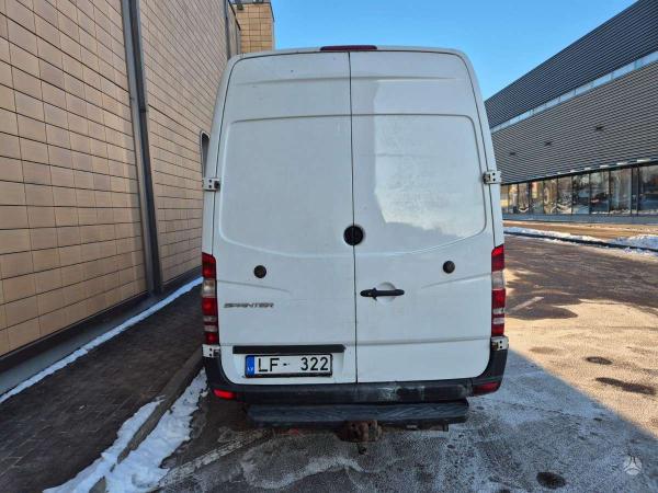 White Mercedes-Benz Sprinter 2016 in Riga, with an engine capacity of 2.15 L and mileage of 410 thousand km for 5900 €, photo 4 on AUTOMOTO.COM.LV