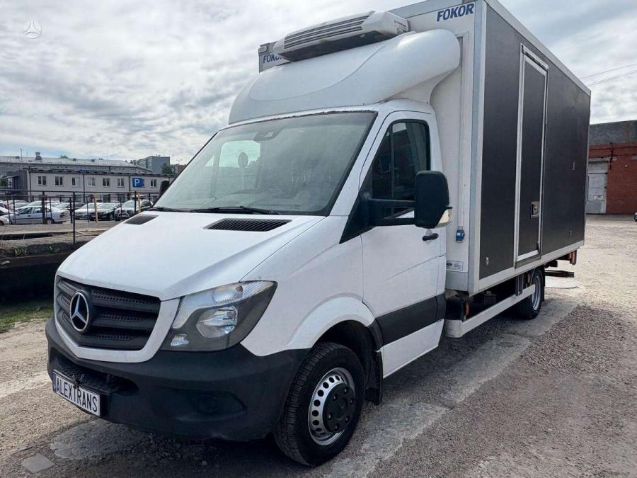 White Mercedes-Benz Sprinter 2016 in Riga, with an engine capacity of 0.00 L and mileage of 299 thousand km for 15000 €, photo 4 on AUTOMOTO.COM.LV
