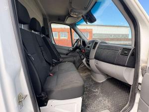 White Mercedes-Benz Sprinter 2016 in Riga, with an engine capacity of 0.00 L and mileage of 299 thousand km for 15000 €, photo 12 on AUTOMOTO.COM.LV