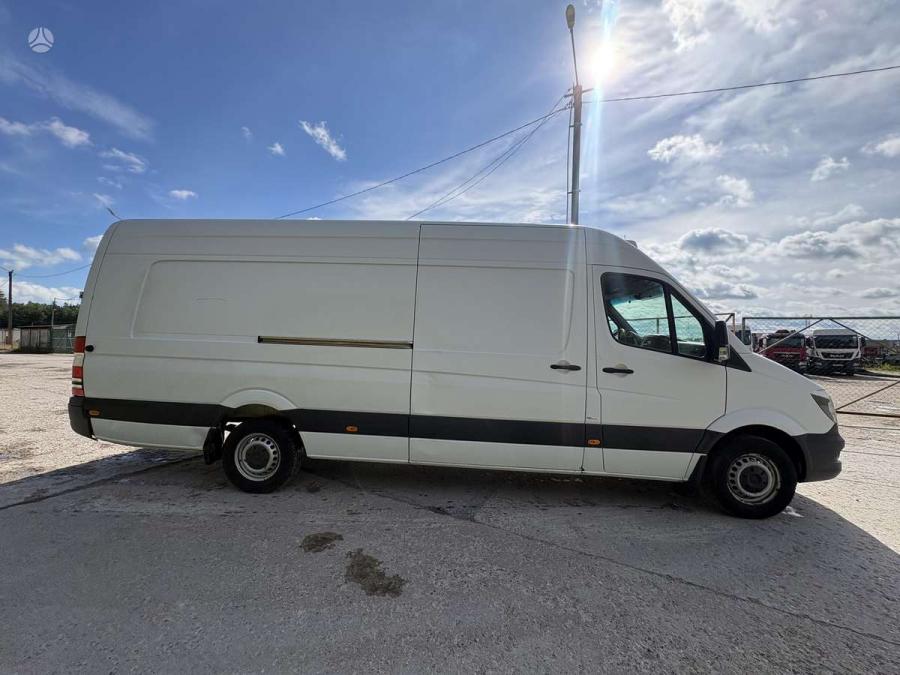 Balts Mercedes-Benz Sprinter 2016 Viļņa, ar dzinēja tilpumu 3.00 L un nobraukumu 292 tūkst. km par 9300 €, foto 5 vietnē AUTOMOTO.COM.LV