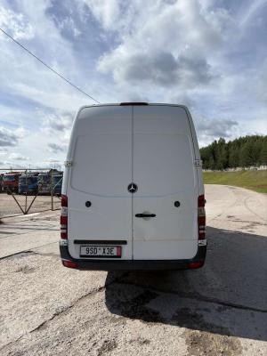 Balts Mercedes-Benz Sprinter 2016 Viļņa, ar dzinēja tilpumu 3.00 L un nobraukumu 292 tūkst. km par 9300 €, foto 7 vietnē AUTOMOTO.COM.LV