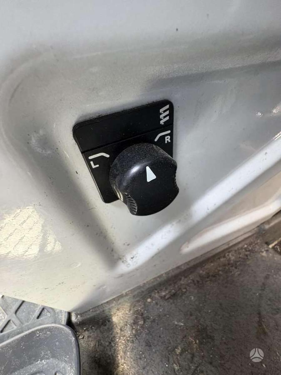 Balts Mercedes-Benz Sprinter 2016 Viļņa, ar dzinēja tilpumu 3.00 L un nobraukumu 292 tūkst. km par 9300 €, foto 15 vietnē AUTOMOTO.COM.LV