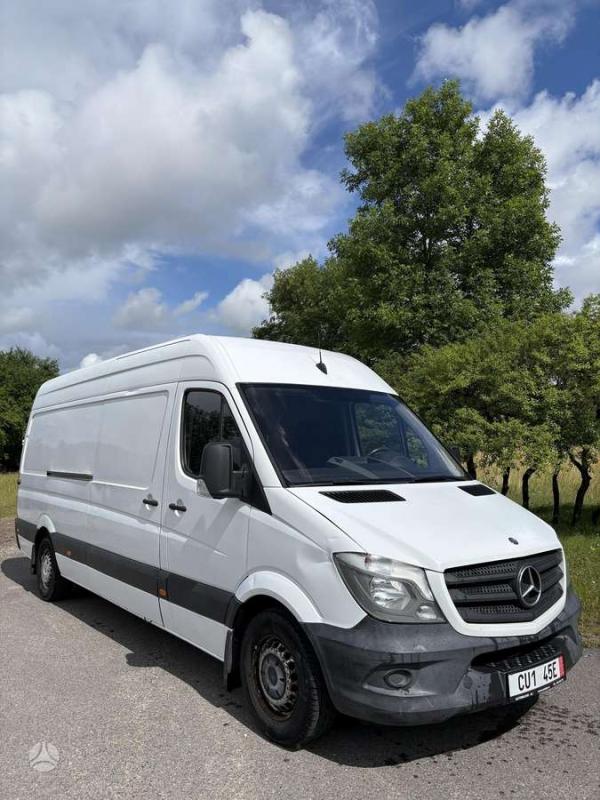 White Mercedes-Benz Sprinter 2016 in Vilnius, with an engine capacity of 2.20 L and mileage of 313 thousand km for 7900 €, photo 1 on AUTOMOTO.COM.LV