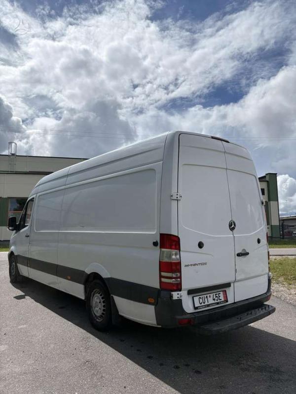 White Mercedes-Benz Sprinter 2016 in Vilnius, with an engine capacity of 2.20 L and mileage of 313 thousand km for 7900 €, photo 7 on AUTOMOTO.COM.LV