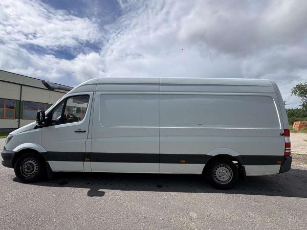 White Mercedes-Benz Sprinter 2016 in Vilnius, with an engine capacity of 2.20 L and mileage of 313 thousand km for 7900 €, photo 8 on AUTOMOTO.COM.LV