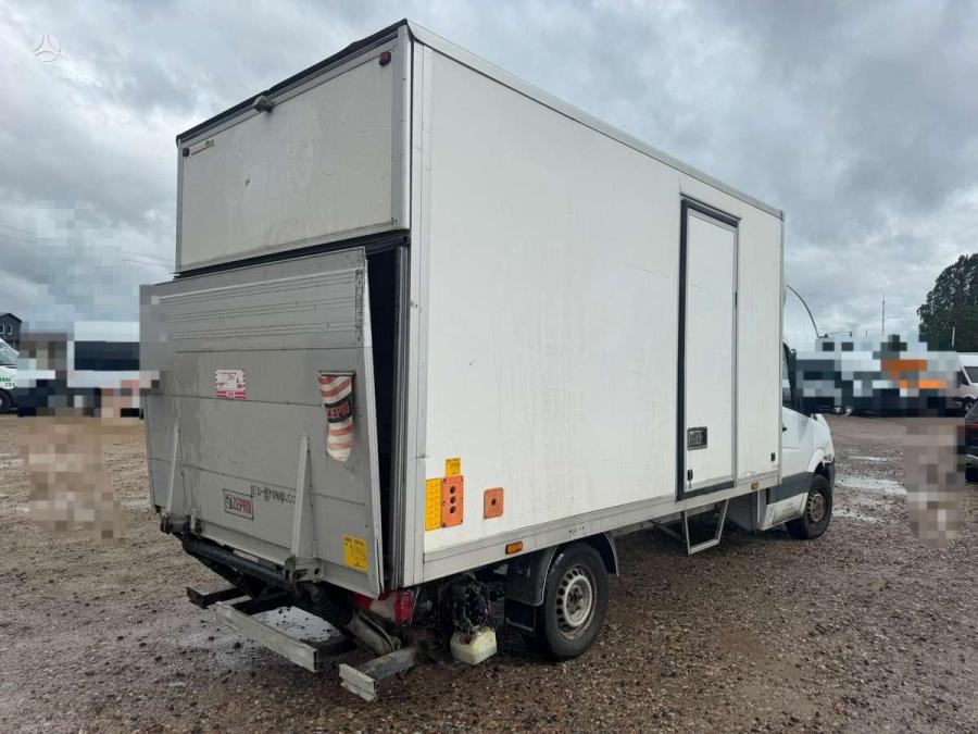White Mercedes-Benz Sprinter 2016 in Taurage, with an engine capacity of 2.14 L and mileage of 360 thousand km for 2500 €, photo 6 on AUTOMOTO.COM.LV