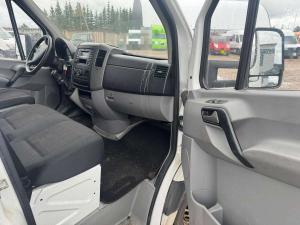White Mercedes-Benz Sprinter 2016 in Taurage, with an engine capacity of 2.14 L and mileage of 360 thousand km for 2500 €, photo 8 on AUTOMOTO.COM.LV