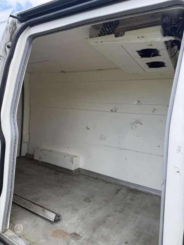 Balts Mercedes-Benz Sprinter 2016 Tauragė, ar dzinēja tilpumu 0.00 L un nobraukumu 280 tūkst. km par 9300 €, foto 6 vietnē AUTOMOTO.COM.LV