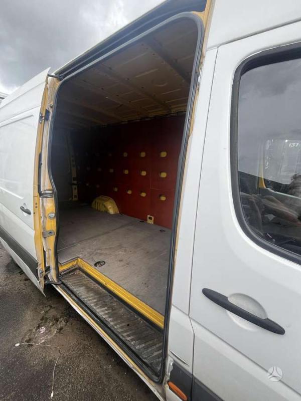 Balts Mercedes-Benz Sprinter 2016 Kauņa, ar dzinēja tilpumu 2.14 L un nobraukumu 391 tūkst. km par 3800 €, foto 6 vietnē AUTOMOTO.COM.LV