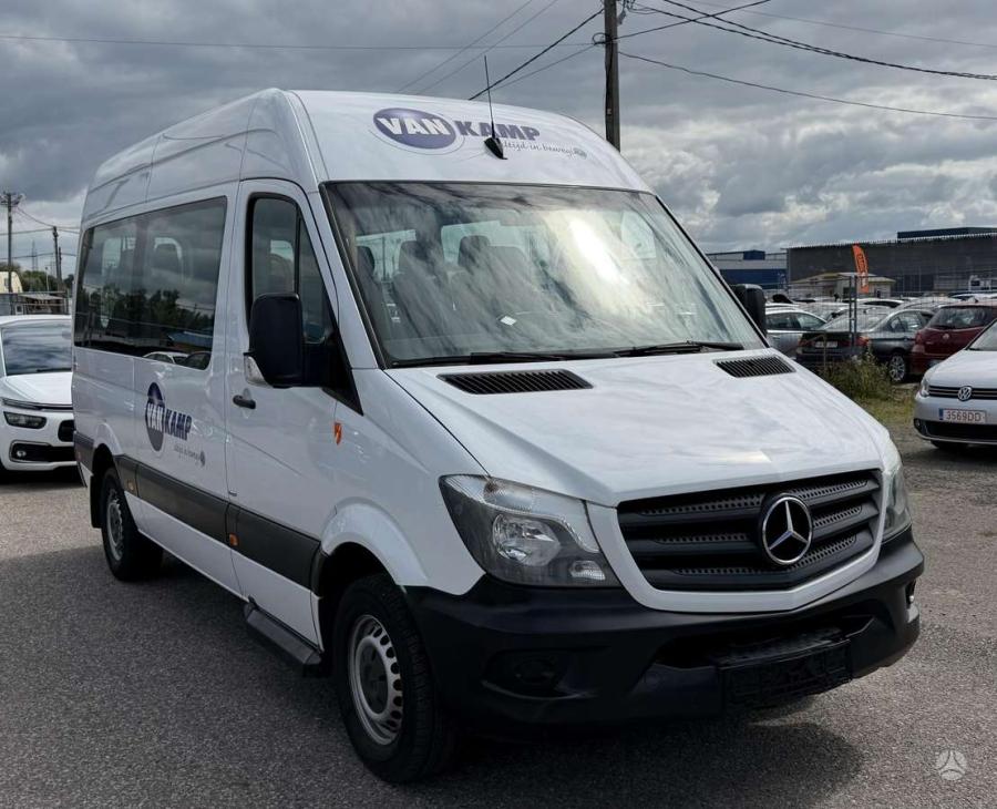 White Mercedes-Benz Sprinter 2016 in Kaunas, with an engine capacity of 2.14 L and mileage of 168 thousand km for 10900 €, photo 1 on AUTOMOTO.COM.LV