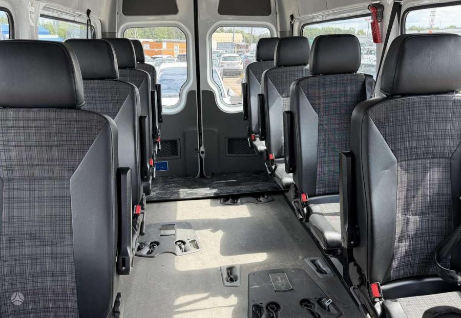 White Mercedes-Benz Sprinter 2016 in Kaunas, with an engine capacity of 2.14 L and mileage of 168 thousand km for 10900 €, photo 26 on AUTOMOTO.COM.LV