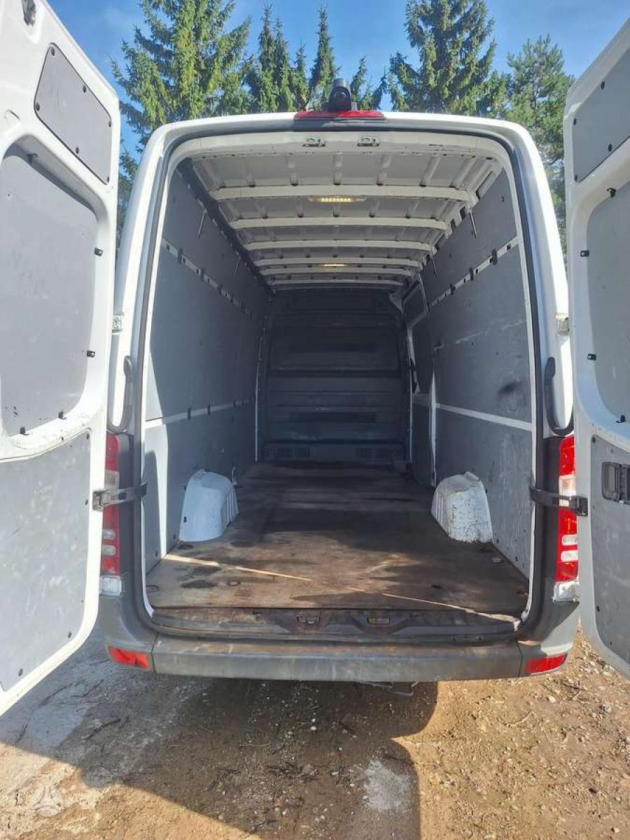 Balts Mercedes-Benz Sprinter 2016 Tauragė, ar dzinēja tilpumu 2.10 L un nobraukumu 295 tūkst. km par 6700 €, foto 7 vietnē AUTOMOTO.COM.LV