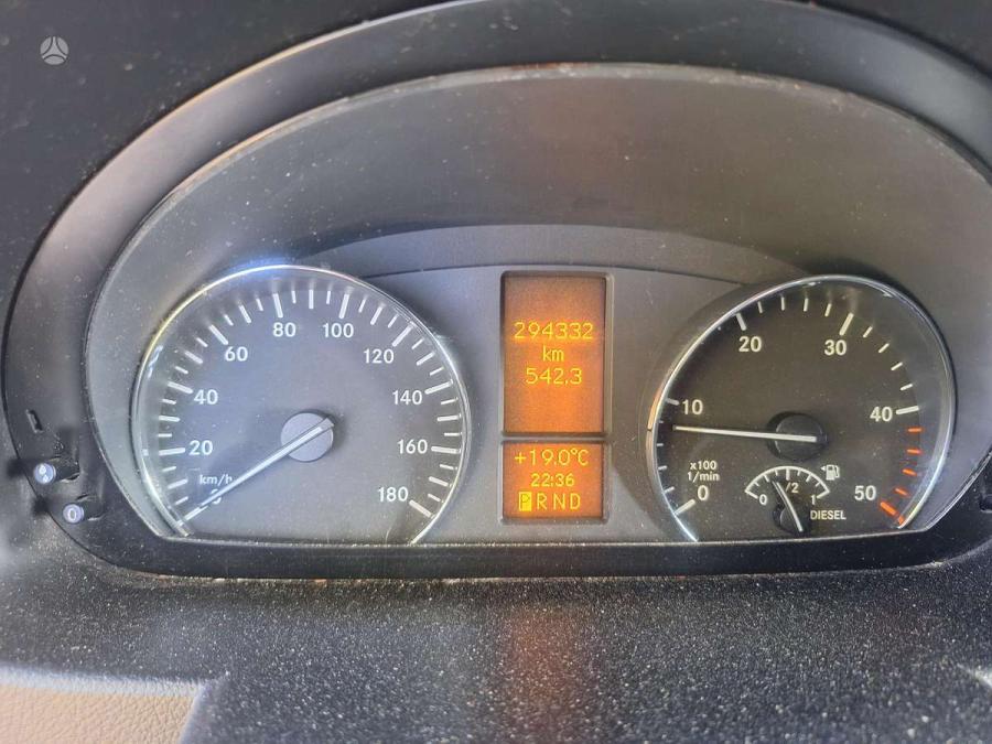 Balts Mercedes-Benz Sprinter 2016 Tauragė, ar dzinēja tilpumu 2.10 L un nobraukumu 295 tūkst. km par 6700 €, foto 12 vietnē AUTOMOTO.COM.LV