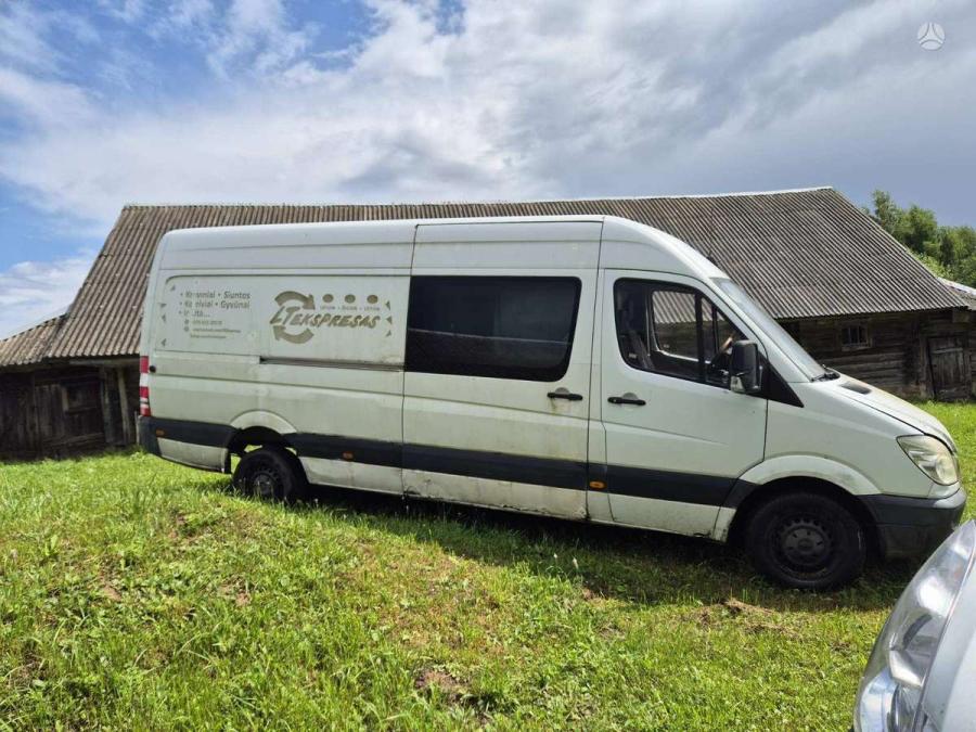 White Mercedes-Benz Sprinter 2016 in Moletai, with an engine capacity of 2.14 L and mileage of 580 thousand km for 2000 €, photo 3 on AUTOMOTO.COM.LV