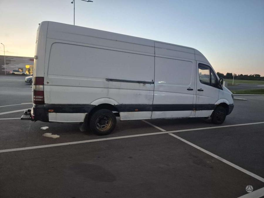 White Mercedes-Benz Sprinter 2016 in Moletai, with an engine capacity of 2.14 L and mileage of 580 thousand km for 2000 €, photo 11 on AUTOMOTO.COM.LV