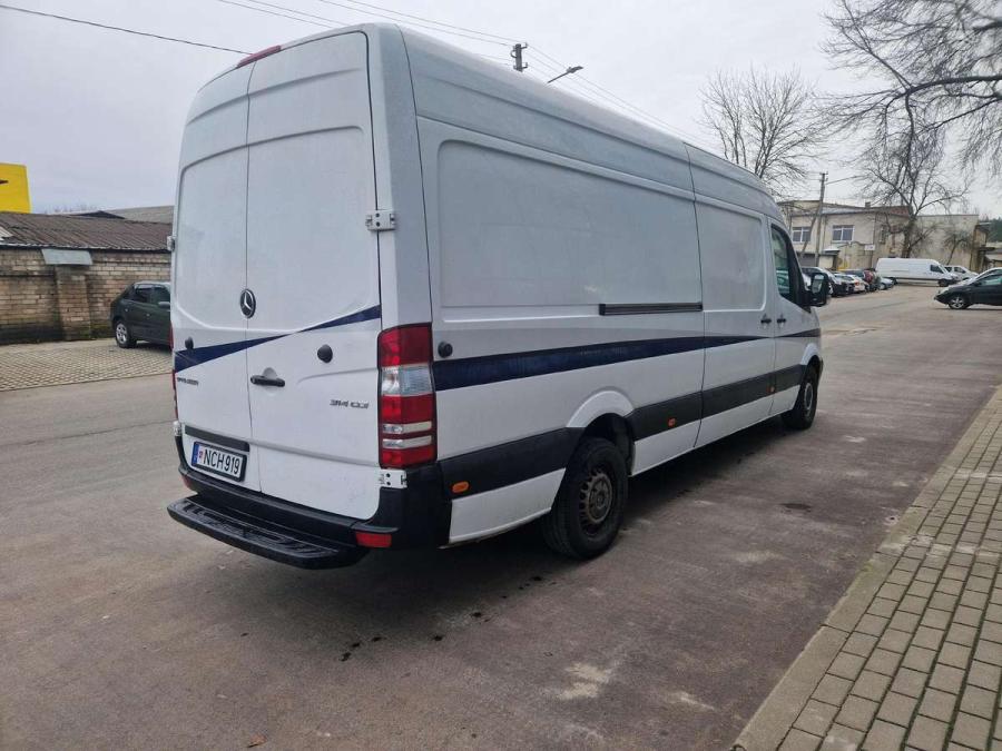 Balts Mercedes-Benz Sprinter 2017 Viļņa, ar dzinēja tilpumu 2.10 L un nobraukumu 20 tūkst. km par 10900 €, foto 4 vietnē AUTOMOTO.COM.LV
