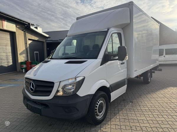 White Mercedes-Benz Sprinter 2017 in Marijampole, with an engine capacity of 2.14 L and mileage of 318 thousand km for 10700 €, photo 1 on AUTOMOTO.COM.LV