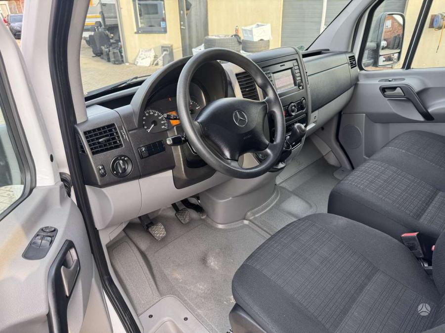 Balts Mercedes-Benz Sprinter 2017 Marijampole, ar dzinēja tilpumu 2.14 L un nobraukumu 318 tūkst. km par 10700 €, foto 17 vietnē AUTOMOTO.COM.LV