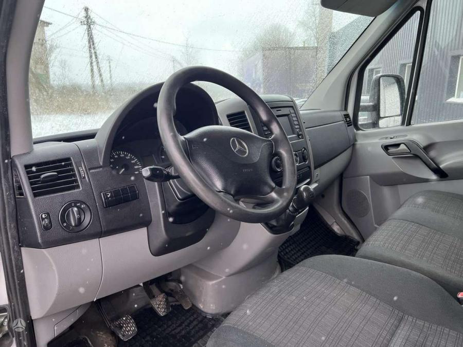 Balts Mercedes-Benz Sprinter 2017 Viļņa, ar dzinēja tilpumu 2.14 L un nobraukumu 379 tūkst. km par 13500 €, foto 11 vietnē AUTOMOTO.COM.LV