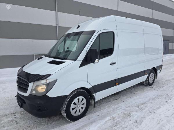 White Mercedes-Benz Sprinter 2017 in Siauliai, with an engine capacity of 2.20 L and mileage of 300 thousand km for 9350 €, photo 10 on AUTOMOTO.COM.LV
