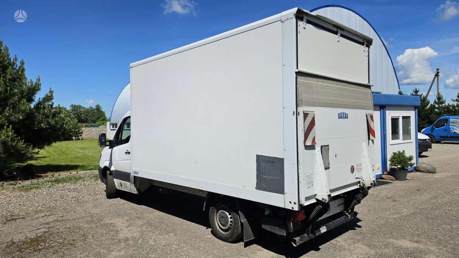 White Mercedes-Benz Sprinter 2017 in Marijampole, with an engine capacity of 2.14 L and mileage of 543 thousand km for 9559 €, photo 6 on AUTOMOTO.COM.LV