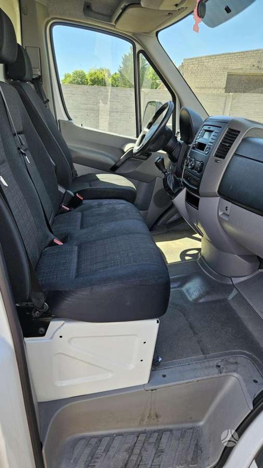 White Mercedes-Benz Sprinter 2017 in Marijampole, with an engine capacity of 2.14 L and mileage of 543 thousand km for 9559 €, photo 11 on AUTOMOTO.COM.LV